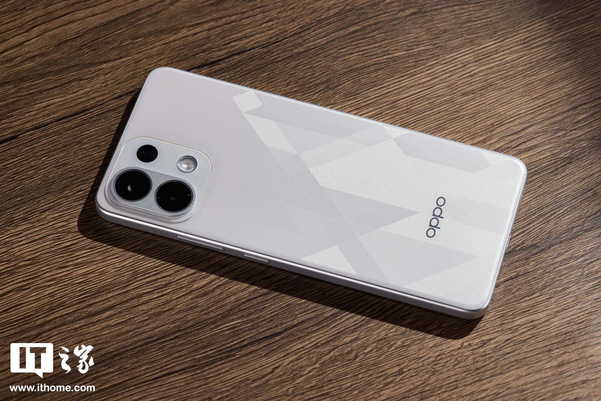 【IT之家评测室】OPPO K12s 体验：7000mAh“千元续航小霸王”，续航强无敌 | 特看手机网